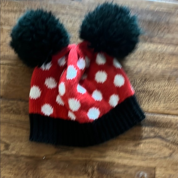 Disney | Accessories | Disney Red And White Minnie Mouse Hat With ...